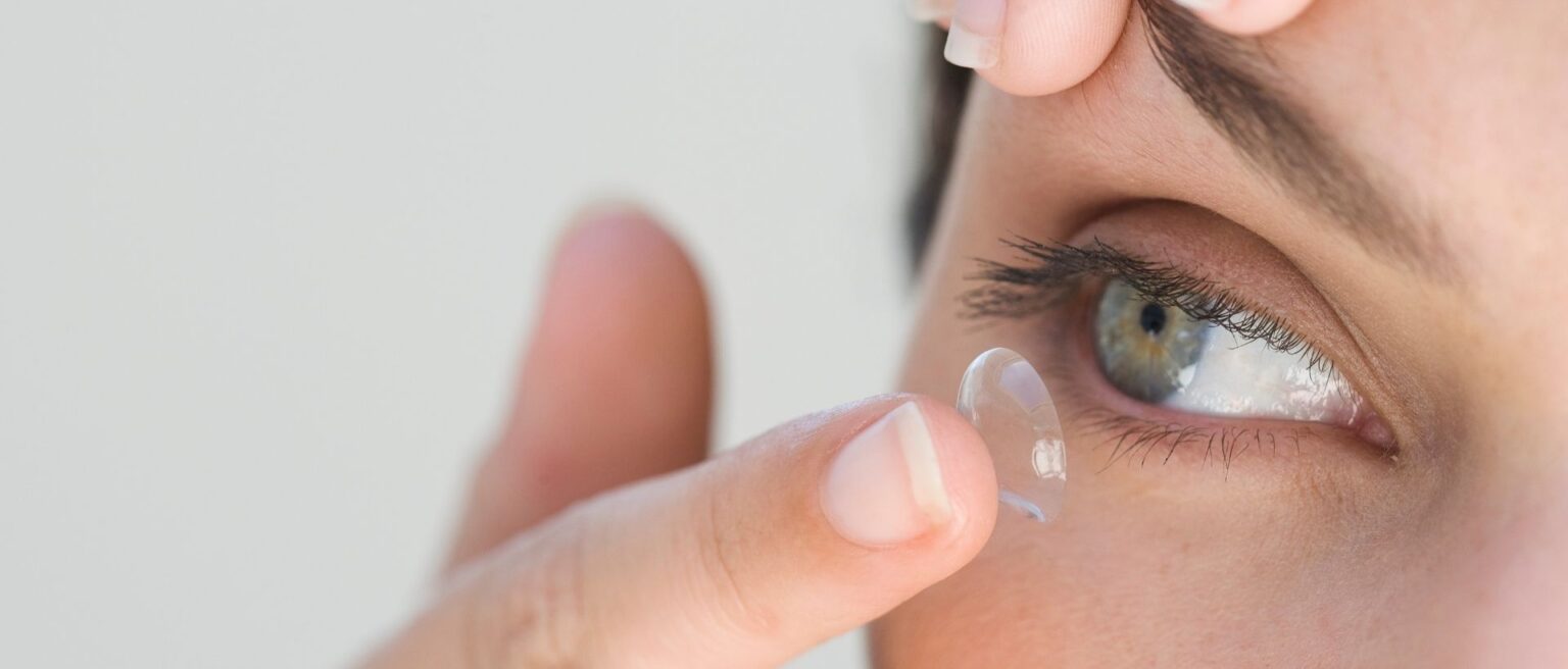 How to Avoid Eye infections In Contact Lens Wearers